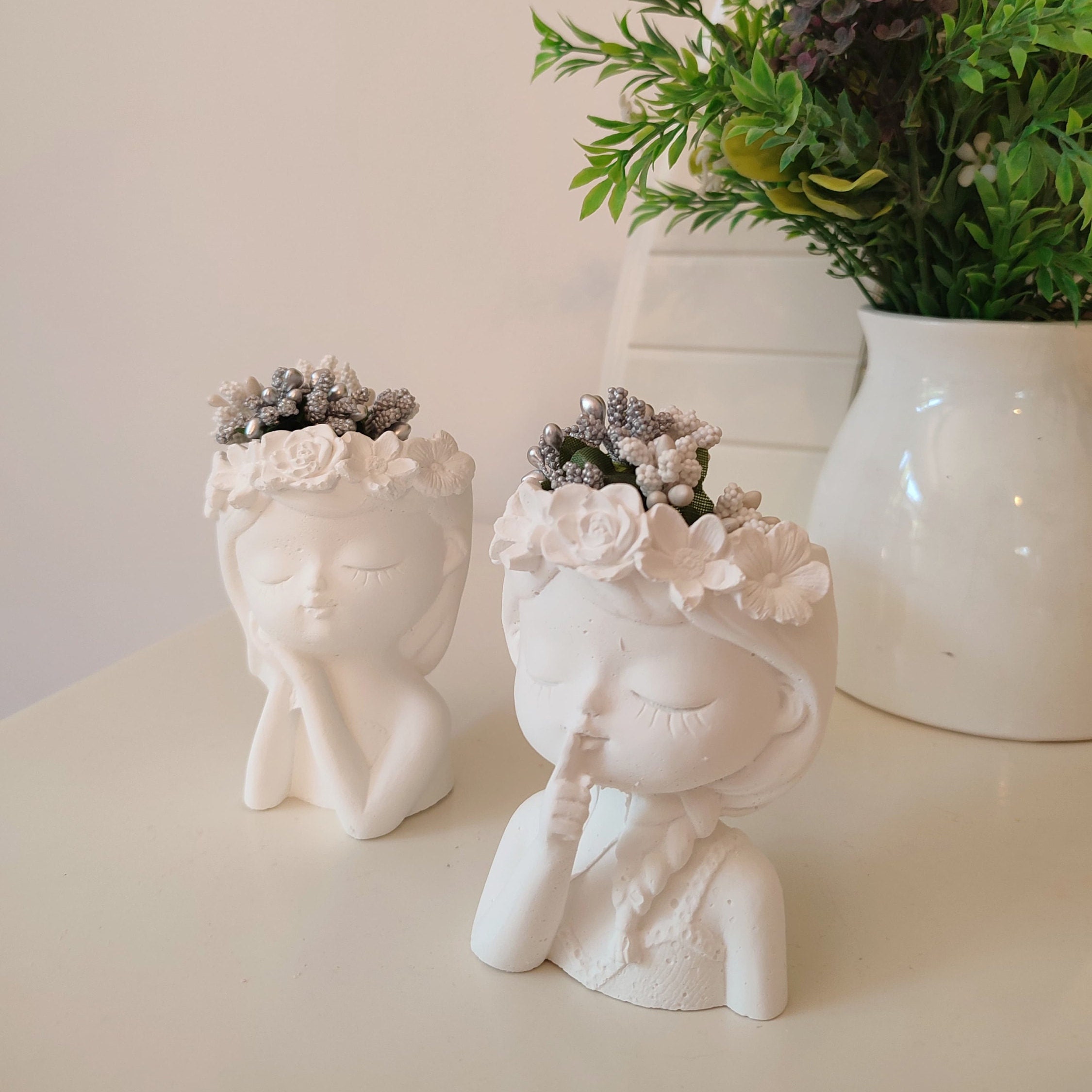 Elegant White Double Sisters Vase With Flowers | Decorative Girl Head ...