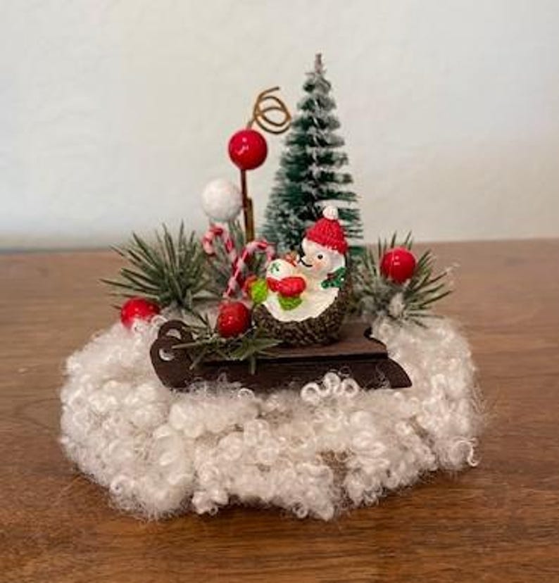 Hedgehog Christmas Vignette, Christmas Hedgehog Scene, Hedgehog on Sled ...