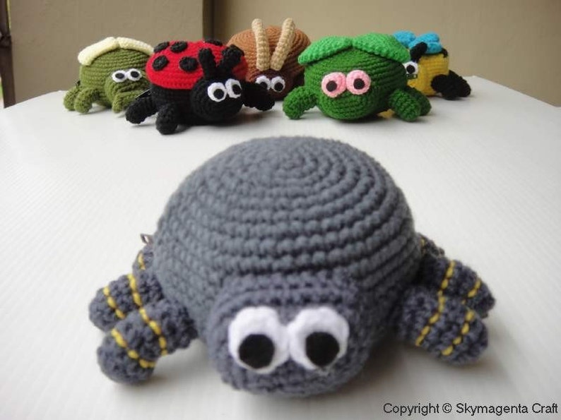 Crochet Pattern BUGS PURSE Ladybird Spider and Fly PDF - Etsy