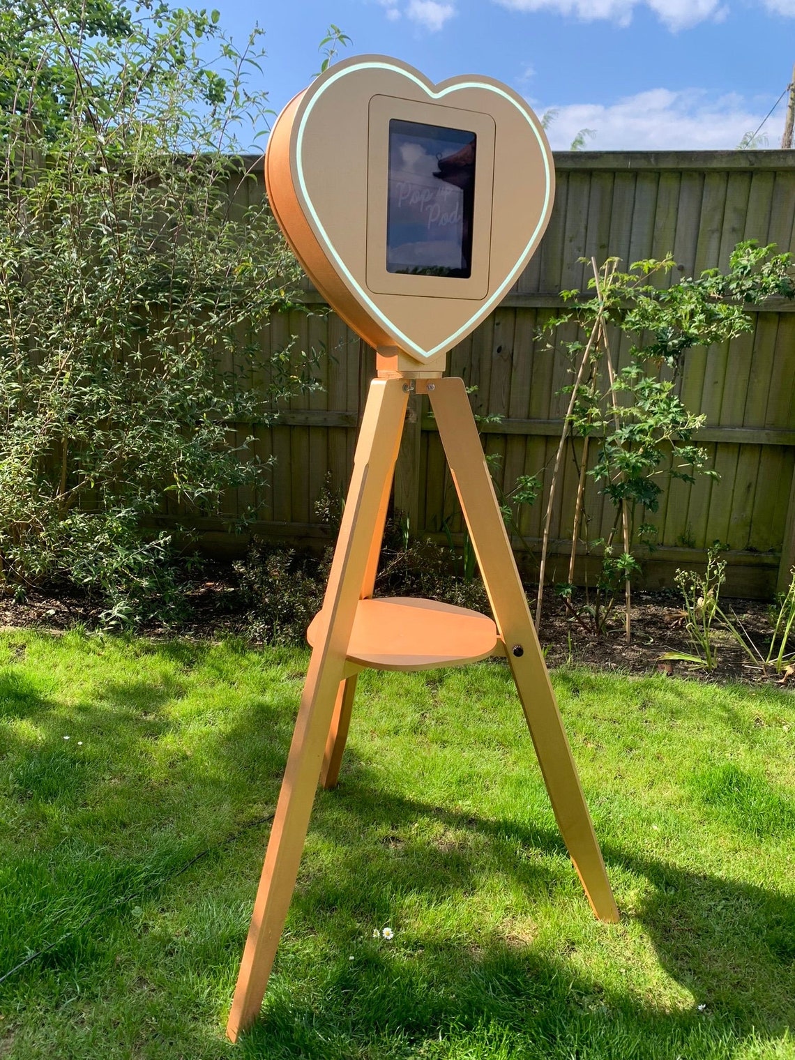 Heart Photo Booth With Std Tripod - Portable Vintage Style Wooden iPad ...