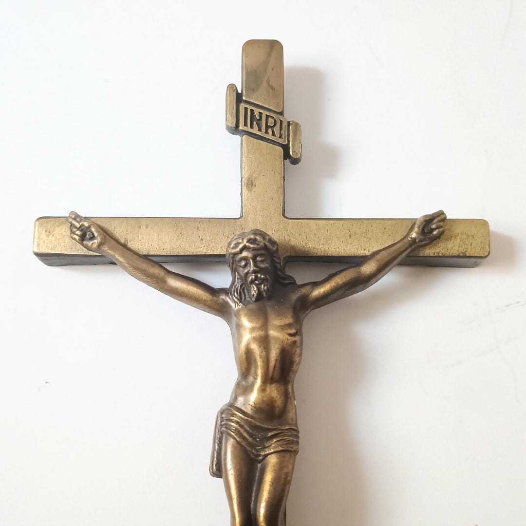 Jesus Crucifix Cross INRI Statue by Lovell Manufacturing, Wisconsin ...