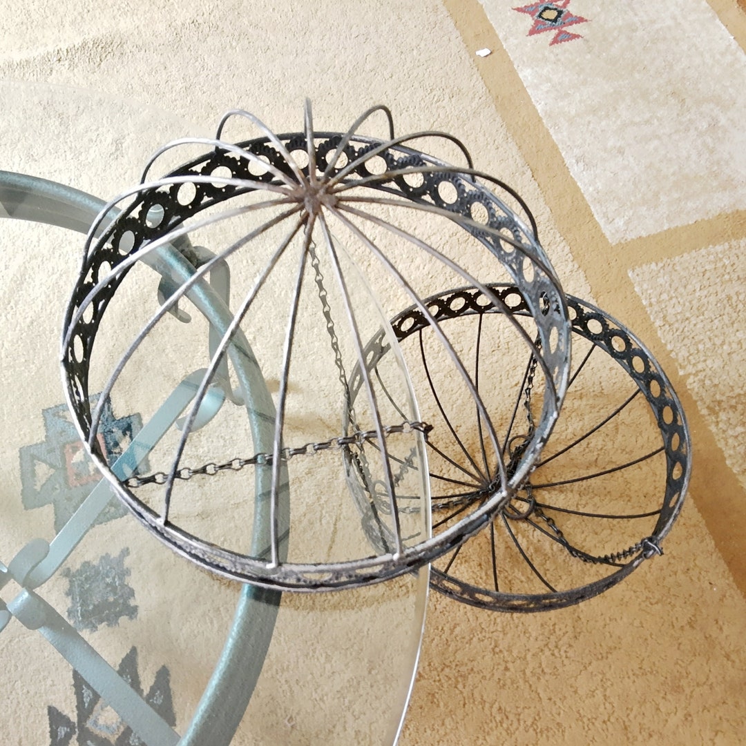 Two Hanging Garden Metal Baskets, Rustic Farmhouse, Hanger Chains Hook ...