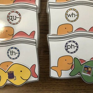 Goldfish Beginning Digraphs Sort Phonics Game Center Literacy Bag ...