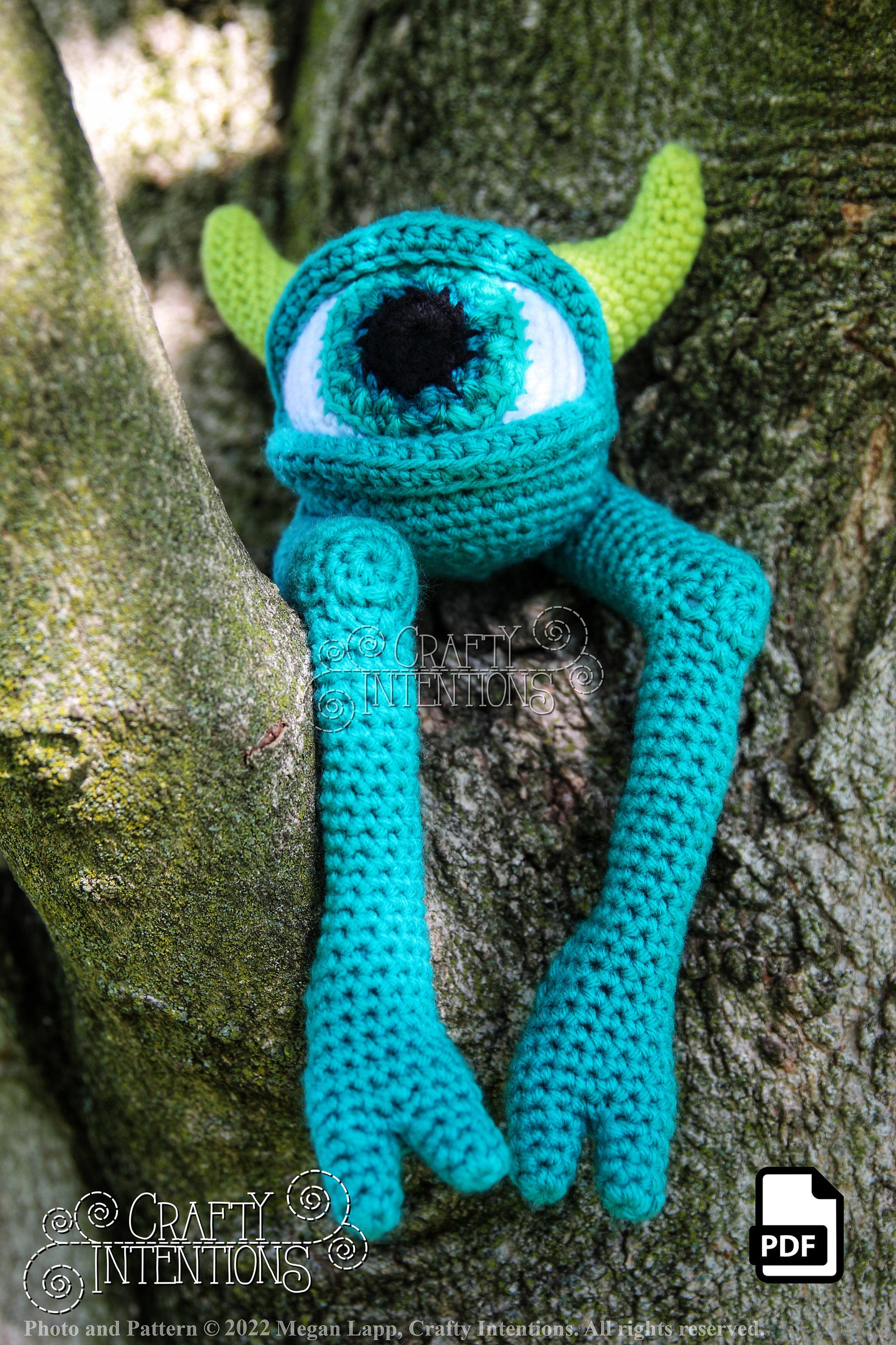 Large Eyeball Monsters Crochet Pattern by Crafty Intentions - Etsy