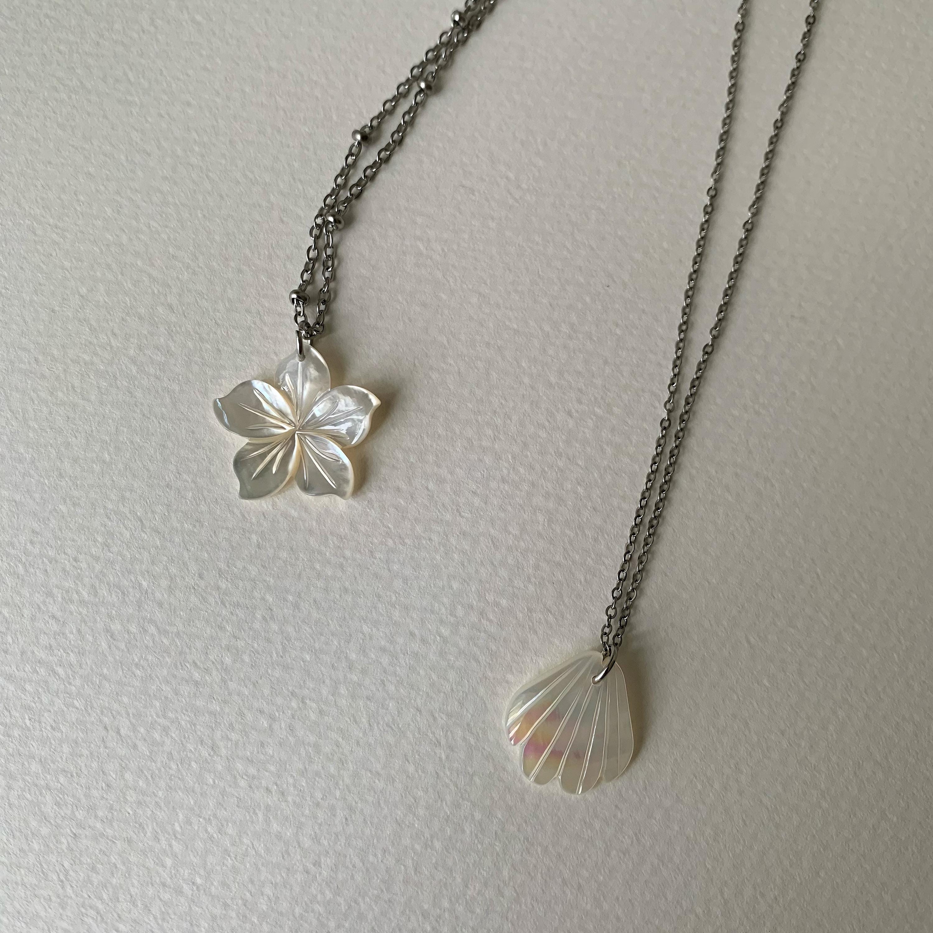 Azalea Shell Flower Necklace, Mother of Pearl Pendant Necklace, Gold ...