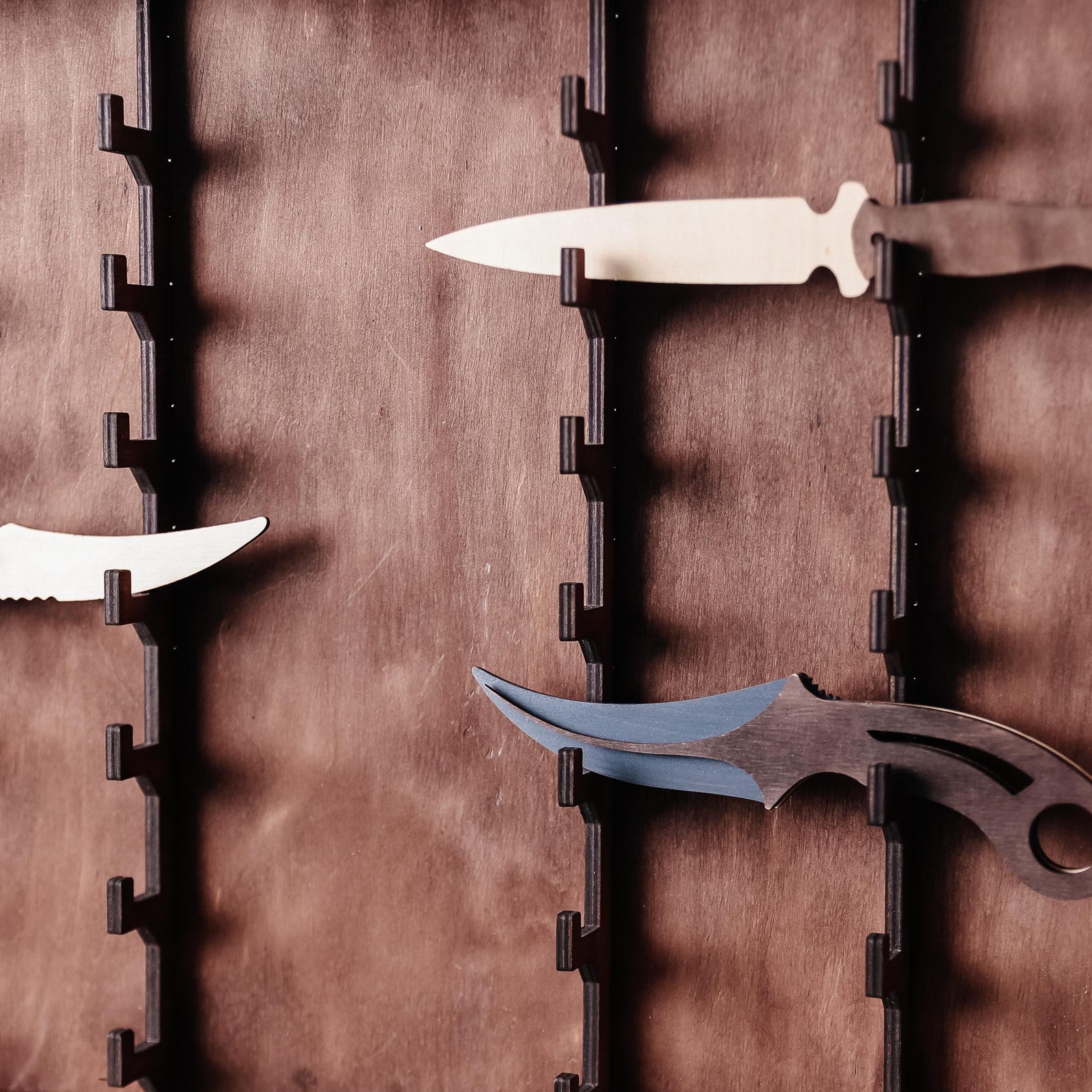 Knife Display Shelf, Knives Led Display Case Glass Doors, Knife Lighted ...