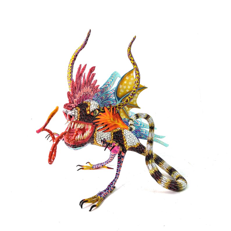 Exquisite Handcrafted Mexican Papier Mâché Alebrije: A Vibrant and ...