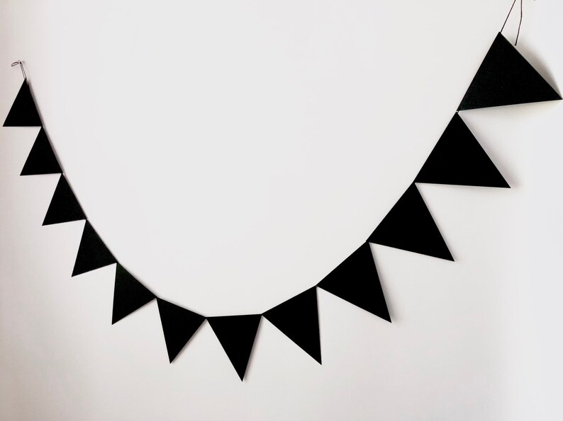 Black Triangle Bunting / Black Flag Garland / Adjustable | Etsy