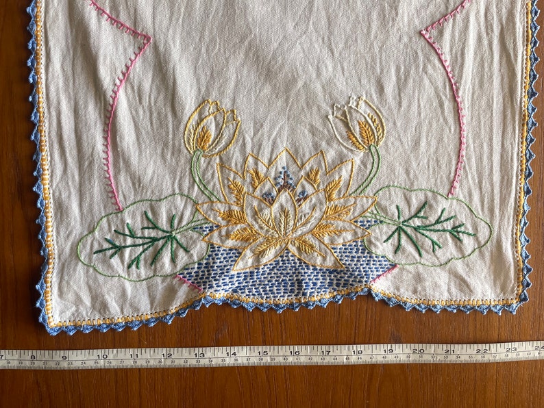 Vintage Golden Lotus Lily Pad Linen Table Runner or Shrine/altar Cloth ...