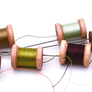6 Mini Thread Spool Pins Wound up by Hand Vintage Look - Etsy