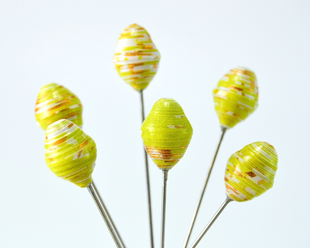6 upcycled paper Pins XL Pin Topper - Etsy.de