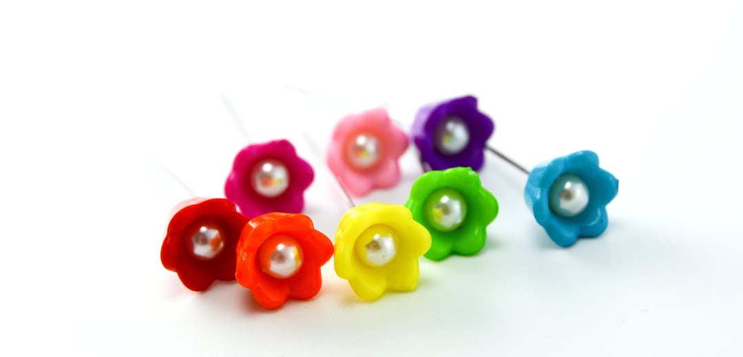 8 Flower Pins Rainbow Mix - Etsy