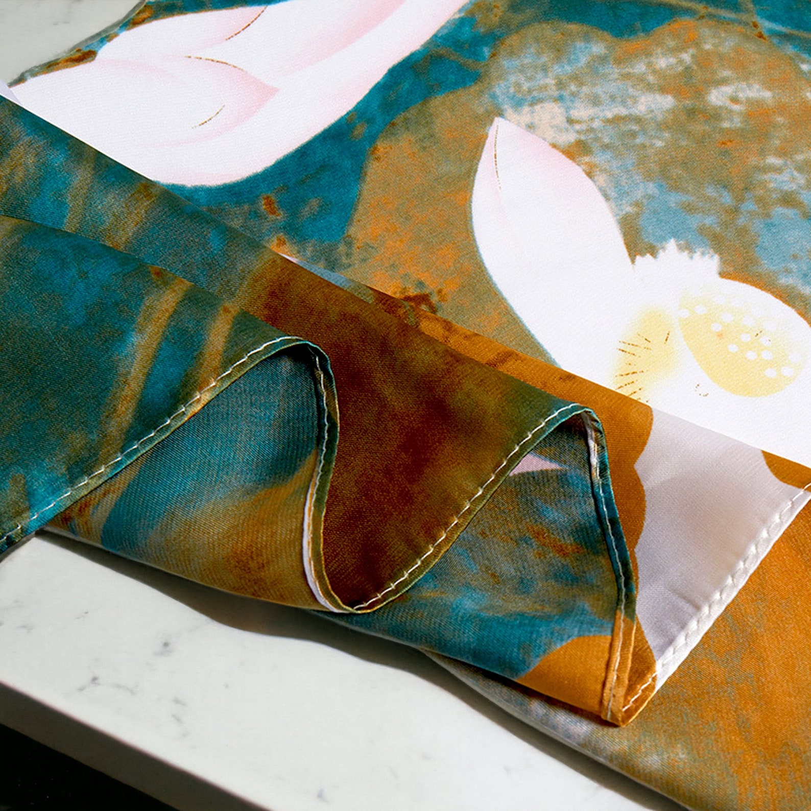 Silk Peacock Scarf for Ladies Soft Lotus Scarf With Gift Box Flower ...