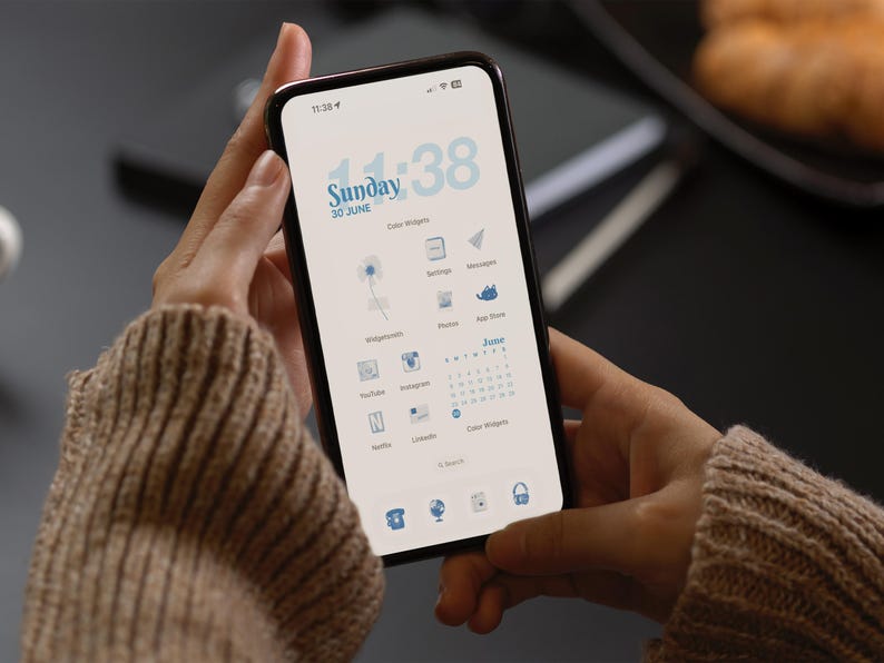 Y2K Aesthetic Icon Pack Minimal Designs Retro Style Wallpapers and ...