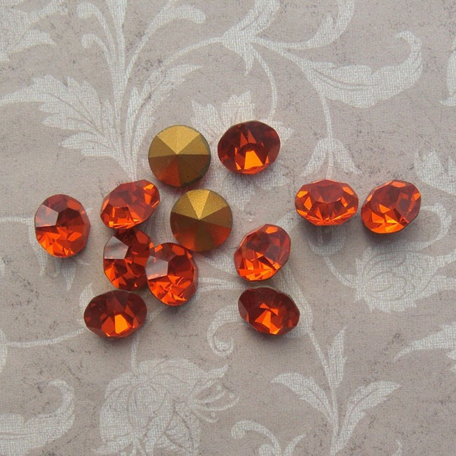 Vintage Swarovski Crystal Chatons With Pointed Backs. Ss48 / - Etsy