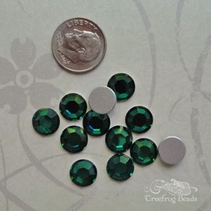 Emerald Green Swarovski Crystal Flat Back Rhinestones in Vintage Cut ...