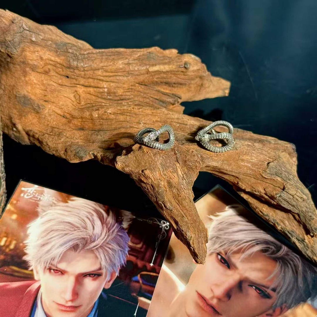 Love and Deep Space Sylus Peripheral Earrings, Unique Ear Clips, Gothic ...