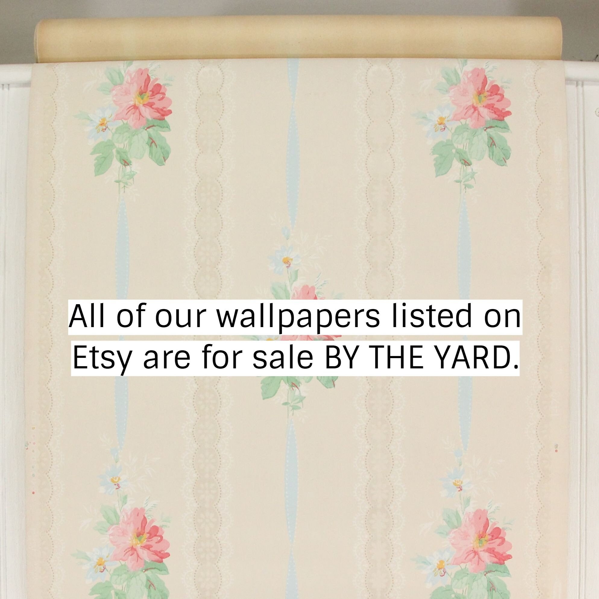 1940s Vintage Wallpaper - Pink Floral Bouquets With Blue Ribbon and ...
