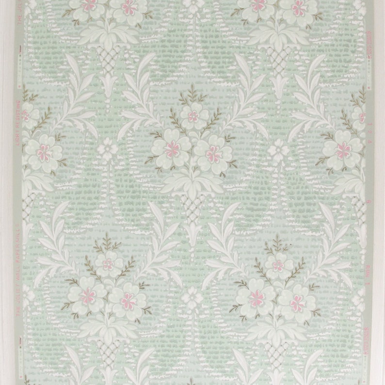 1950s Vintage Wallpaper - Pink White Bouquets on Green, Sold by the ...