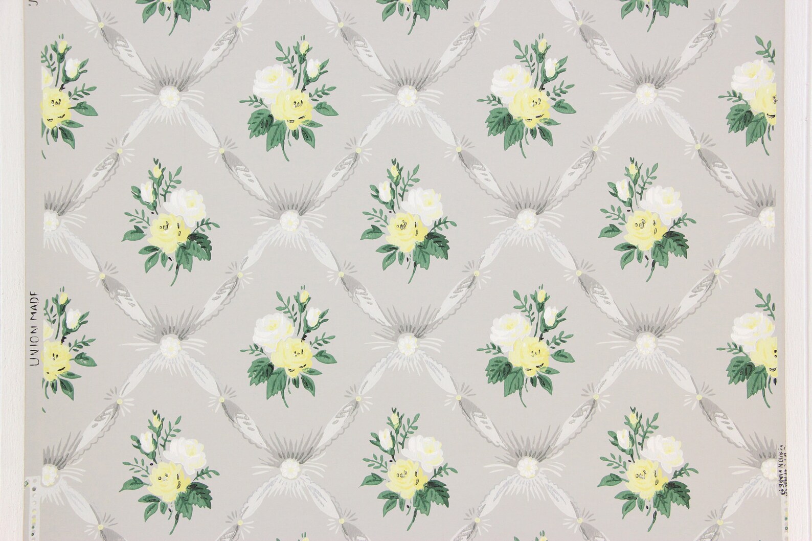 1940s Vintage Wallpaper Yellow and White Roses on Ribbon - Etsy