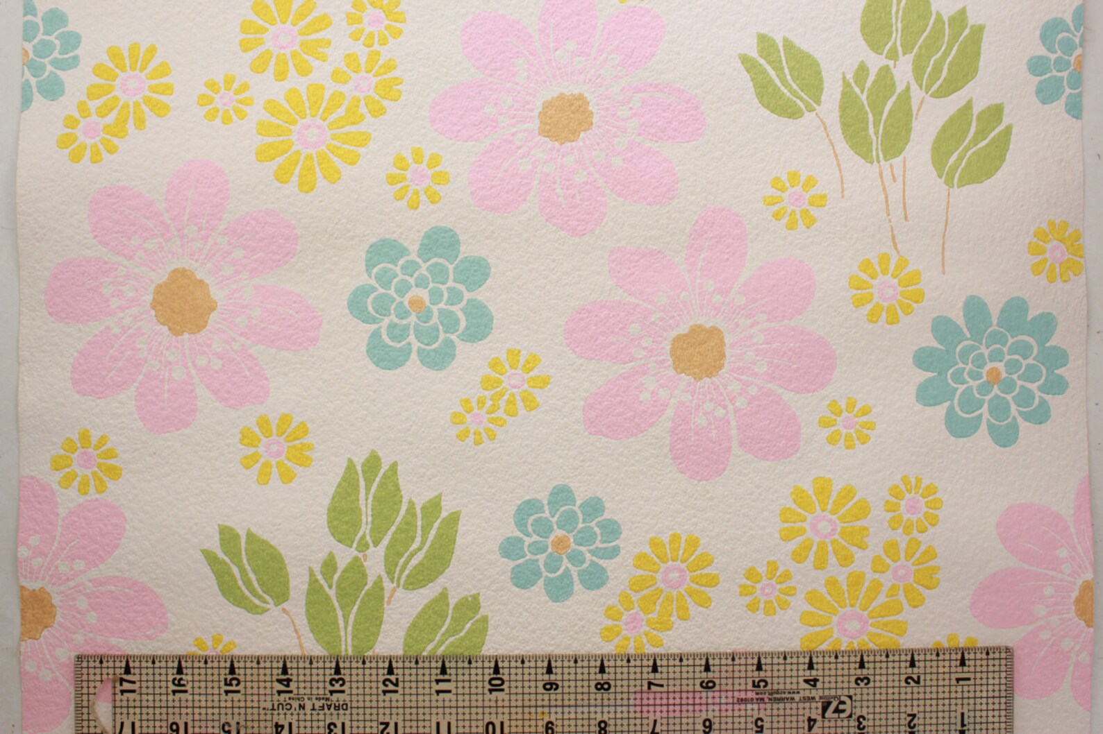 1960s Vintage Wallpaper Retro Pink and Blue Flowers on White - Etsy
