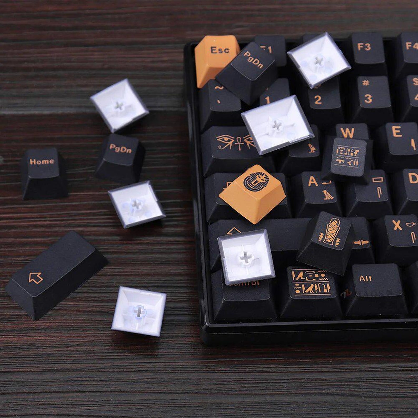Custom Mechanical Keyboard With PBT Keycaps, Cute, Cool, Artisan XDA ...