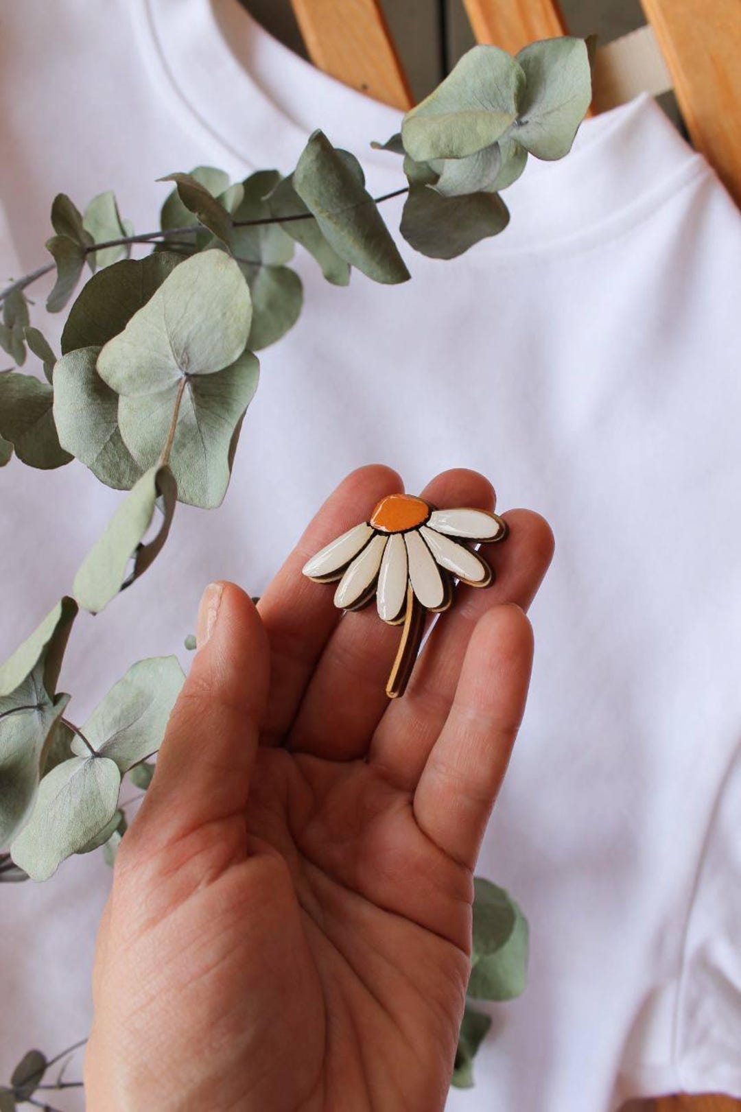 Wooden Daisy Flower Brooch, Handmade Floral Pin, Eco-friendly Nature ...