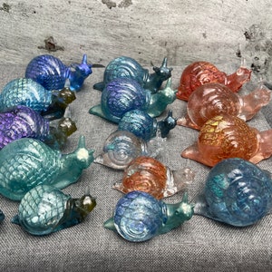 Small Resin Snail Figurine - Dragon - Etsy
