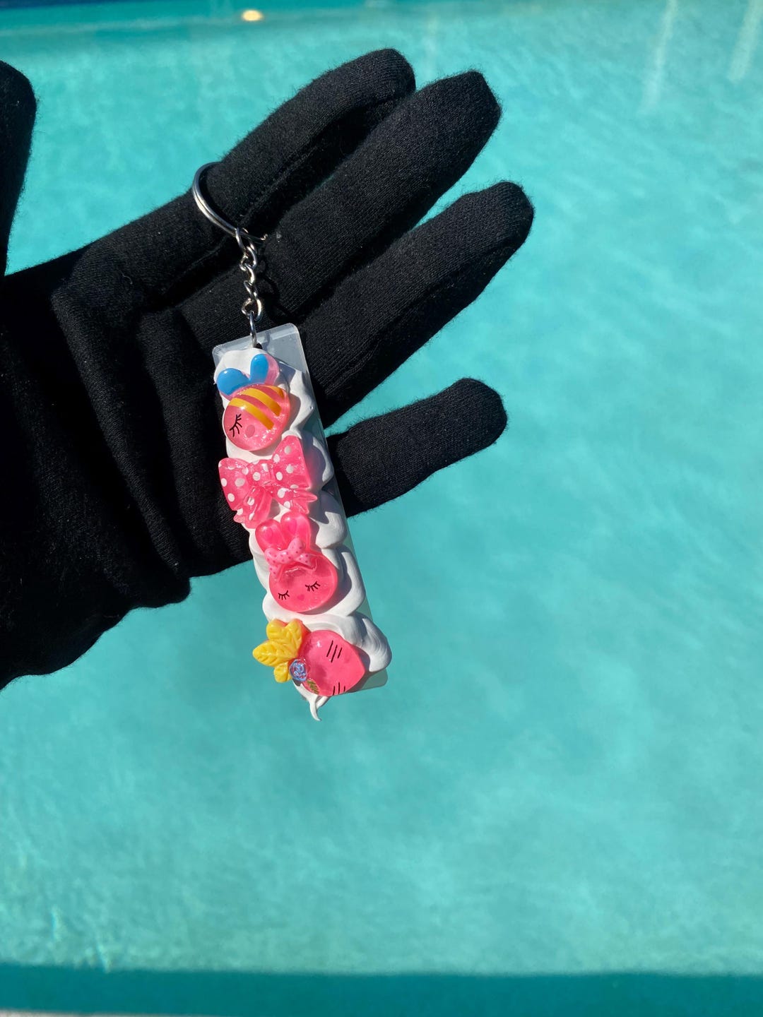 PINK BOW KEYCHAIN - Etsy