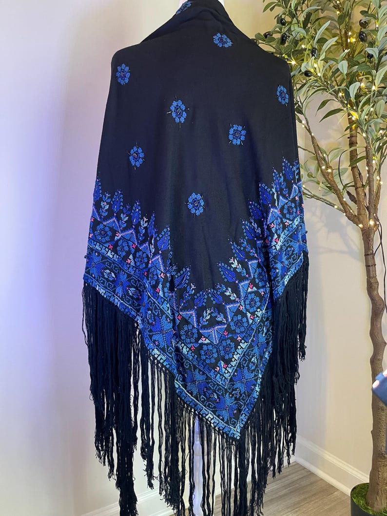 Gaza, Palestinian , Traditional Clothing, Shawls Thobes Thobe ...