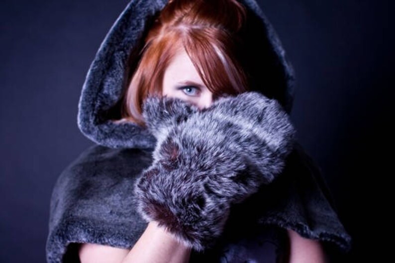 Bridal Mini Cape Short Wedding Cape Wrap Shawl Winter Snow - Etsy