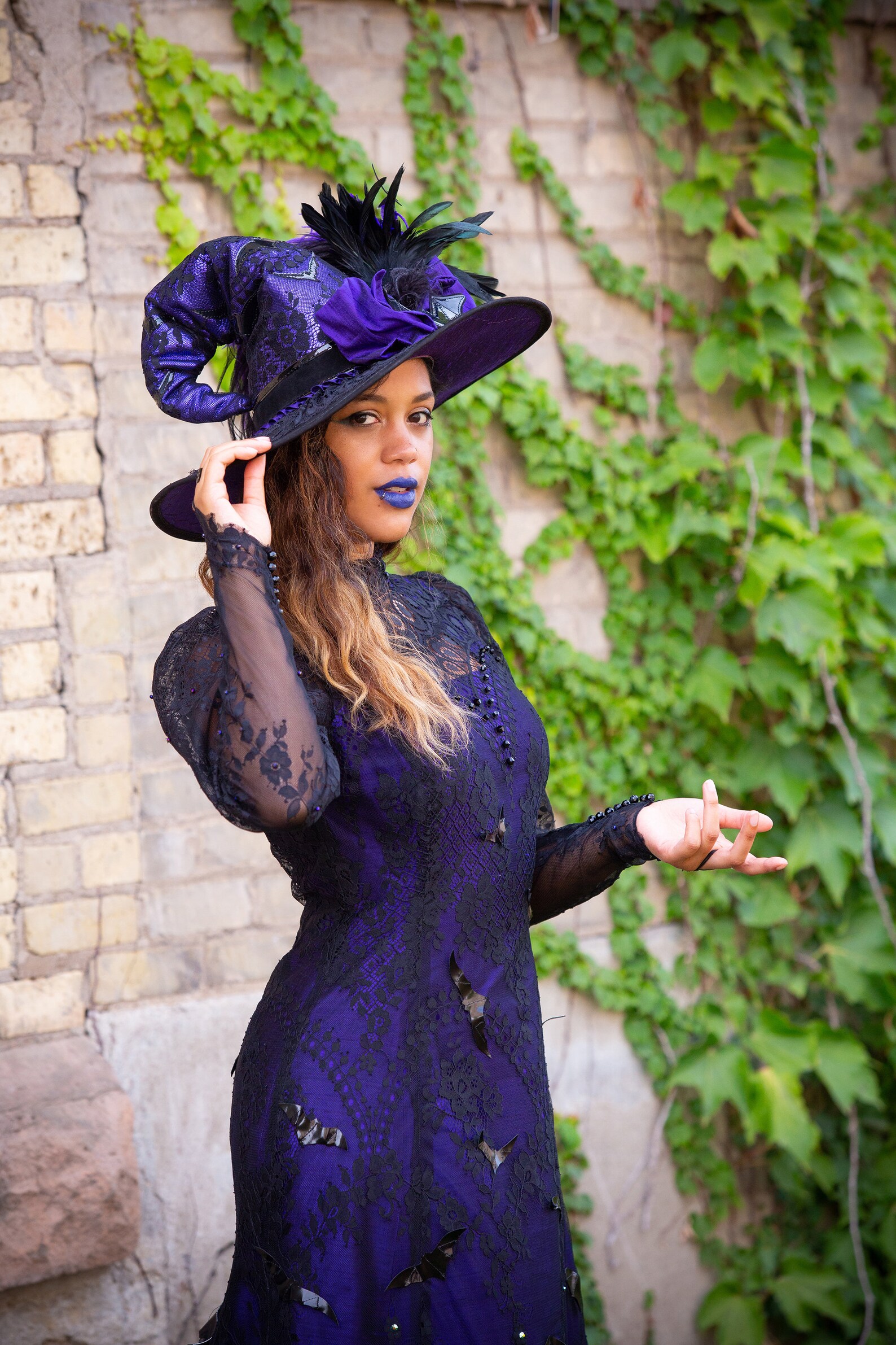 SAMPLE Witchy Purple Wedding Dress Goth Bridal Gown Midnight - Etsy