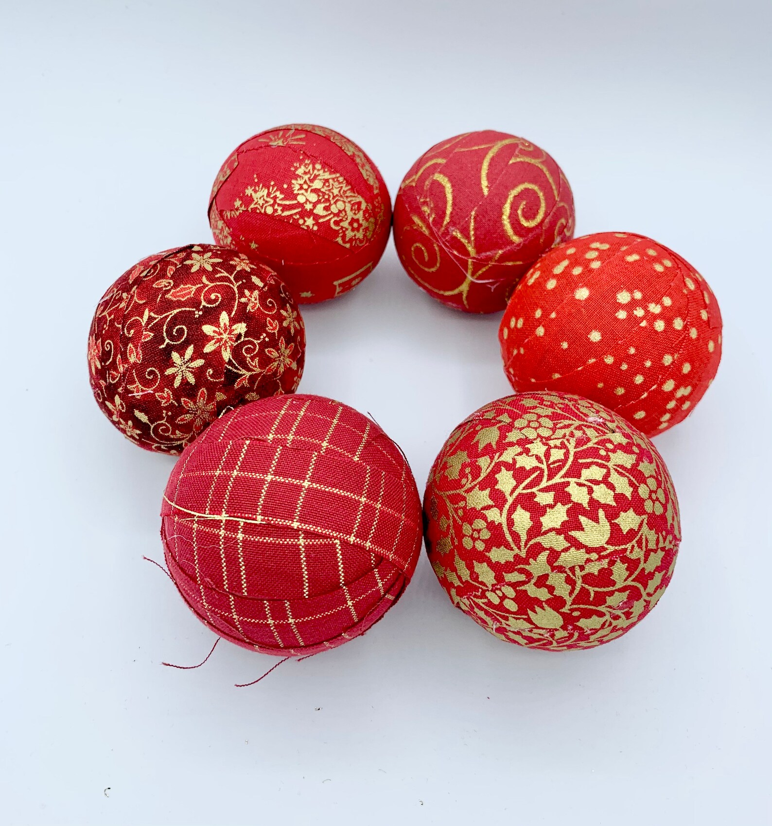 READY TO SHIP Red and Gold Fabric Wrapped Rag Ball Set Bowl - Etsy