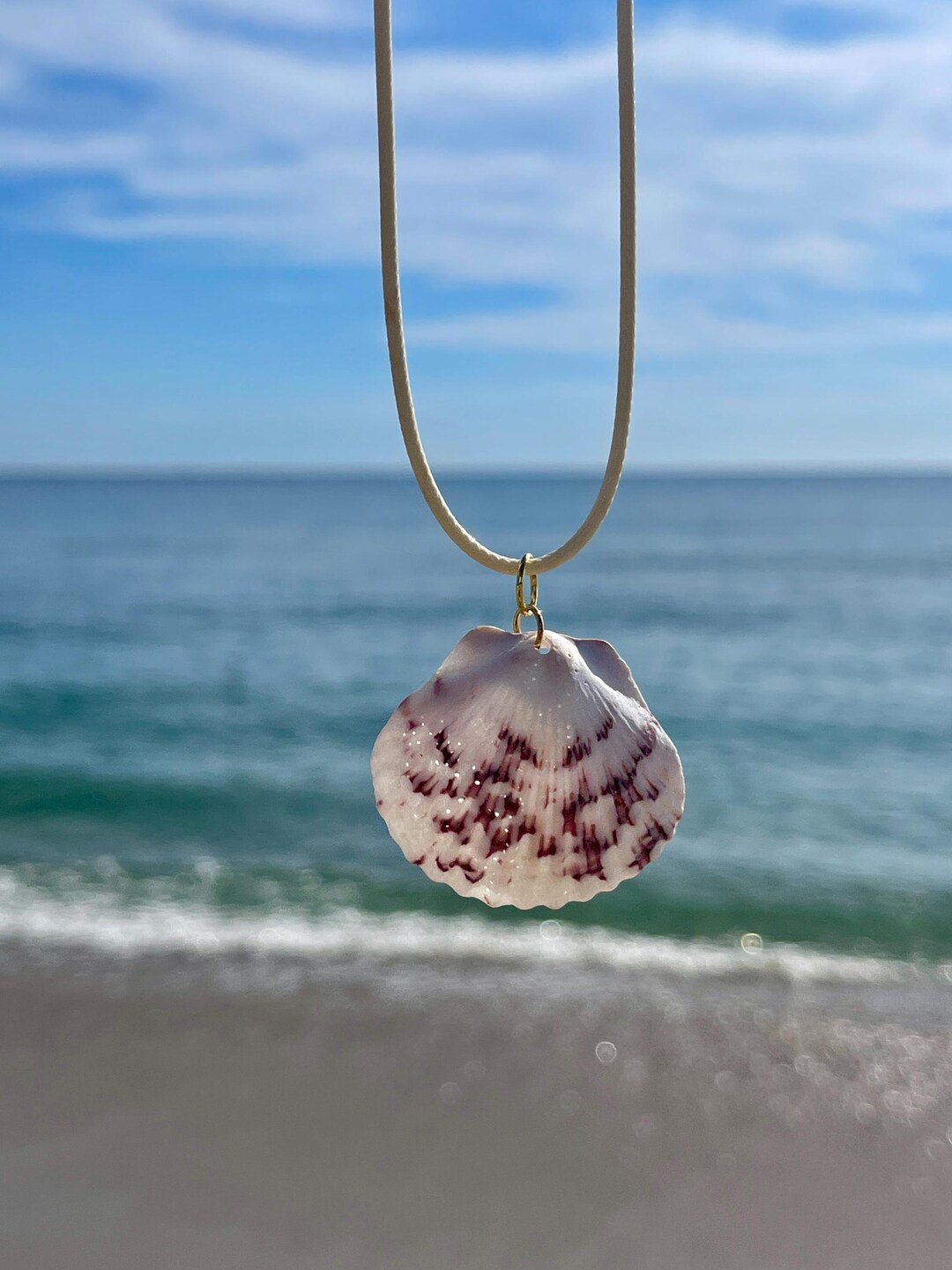 Large White & Purple Scallop Shell Leather Necklace - Etsy
