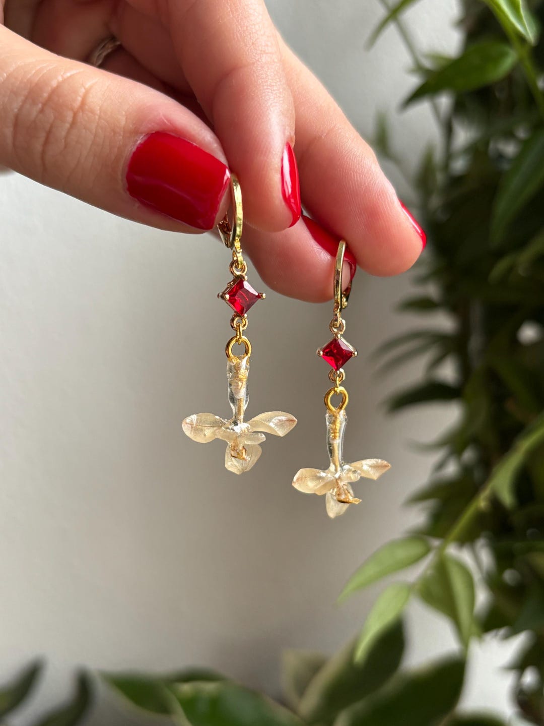 White Mini Small Jewels Orchid Earrings Studs Stainless Steel 18k Gold ...