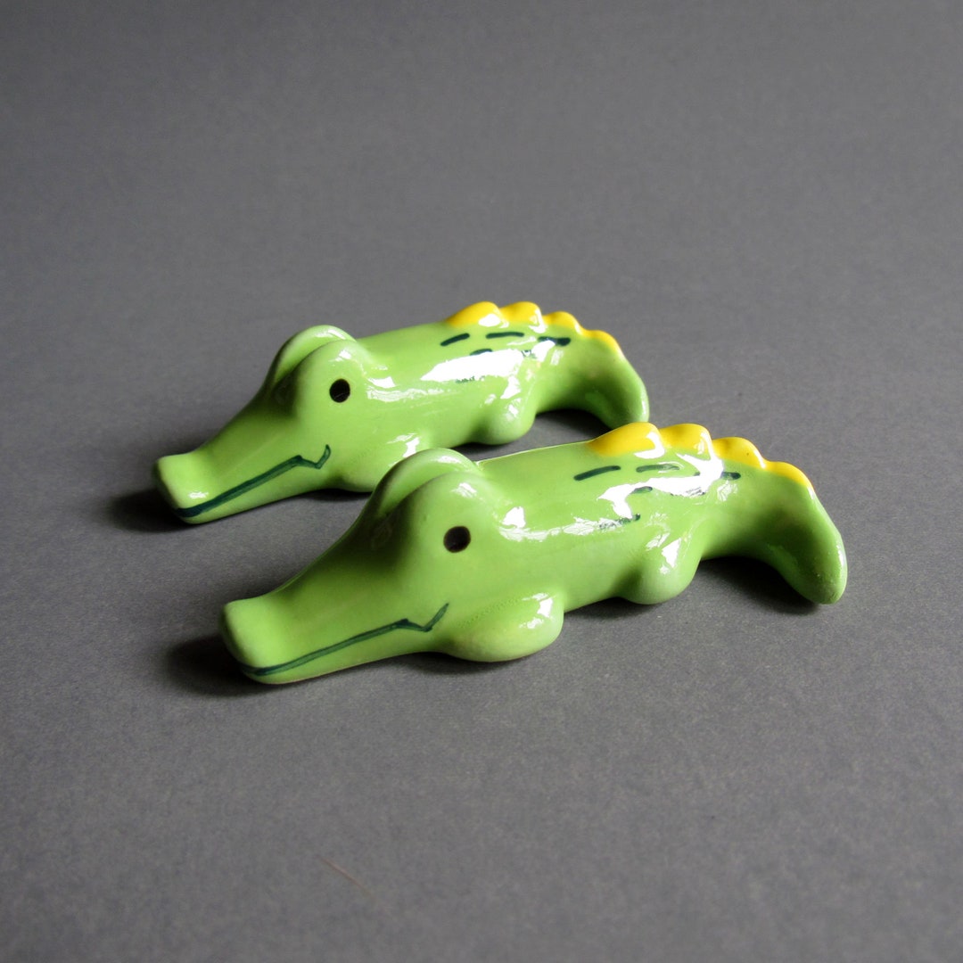 Cute Ceramic Alligator Sculpture Adorable Crocodile Figurine Chopstick ...