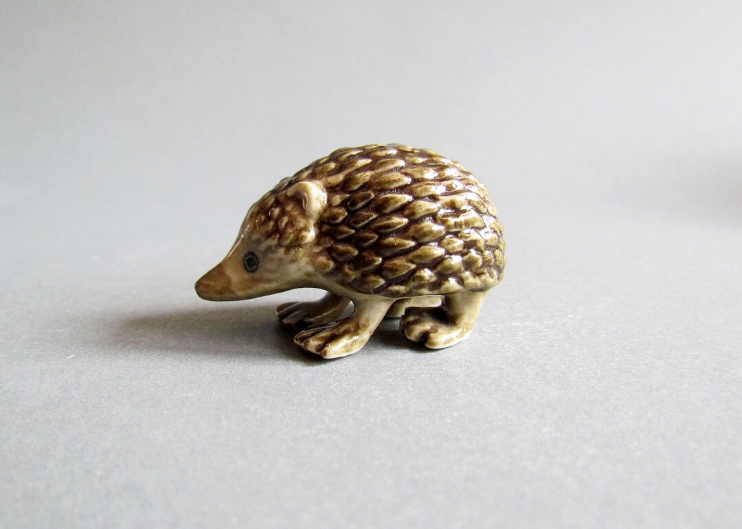 Armadillo Ceramic Porcelain Figurine Miniature Porcupine Figurine Zoo ...