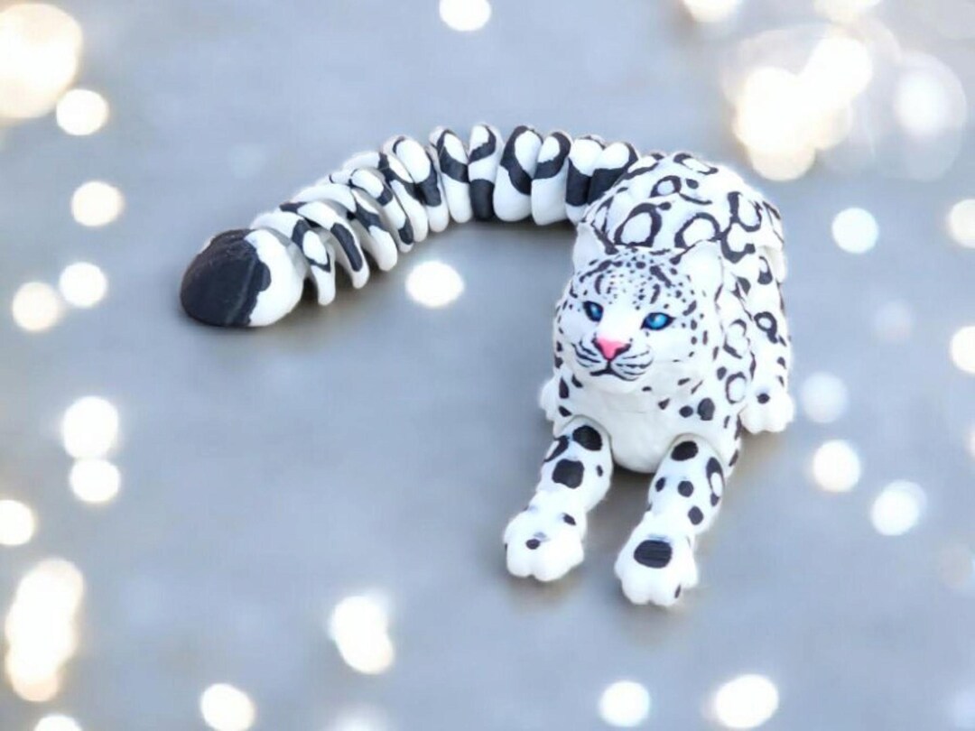 3D Printed Snow Leopard Figurine With Blue Eyes - Etsy UK