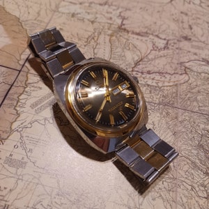 1978 Timex Vintage Retro Falcon Eye Quartz Q Watch-price Drop! - Etsy