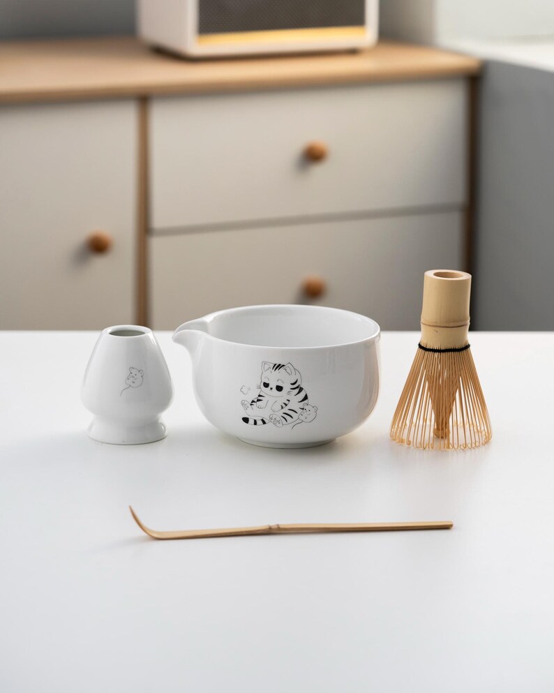 Hand-painted Cartoon Cat and Mouse Ceramic Matcha Bowl With Bamboo ...