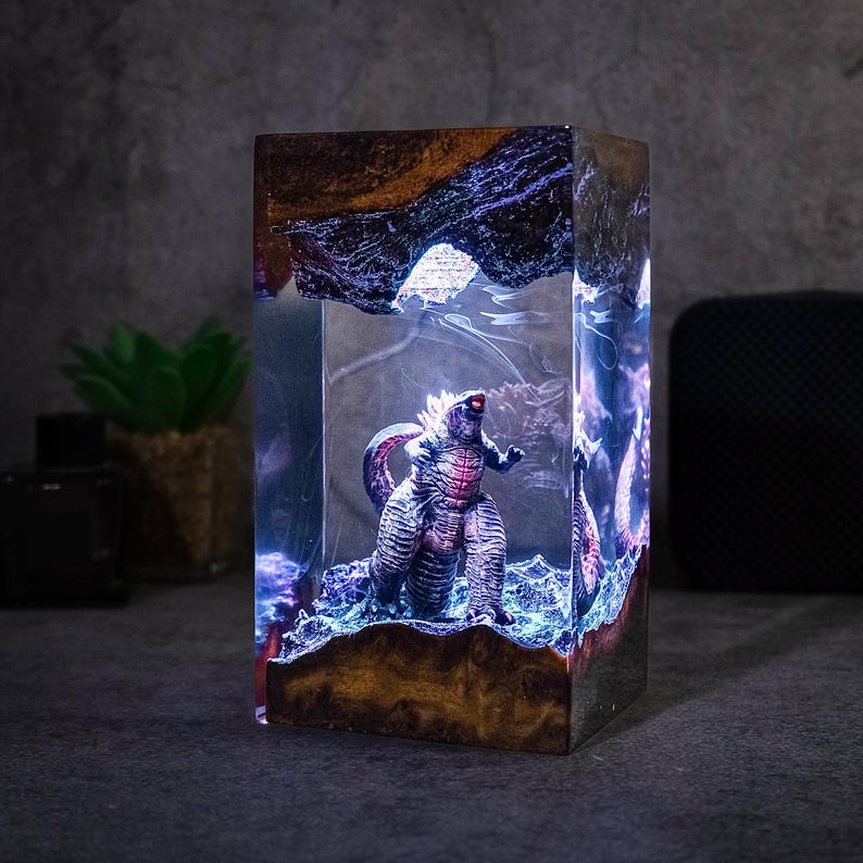 Monster Pink Hollow Earth Resin Lamp , Custom Resin Lamp,monter Custom ...