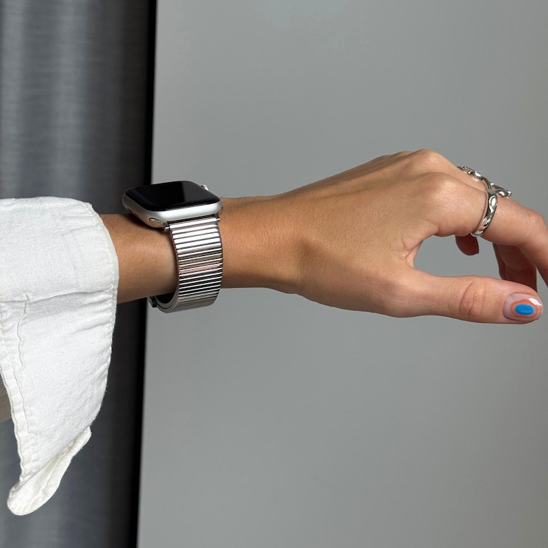 Silver Apple Watch Band: Stainless Steel Loop, Adjustable Metal ...