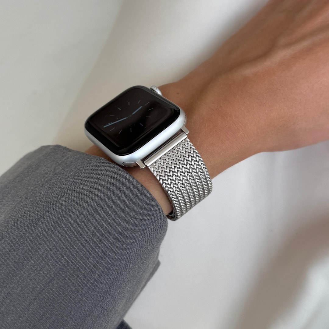 Starlight Stainless Steel Apple Watch Band: Women's Metal Loop Bracelet ...