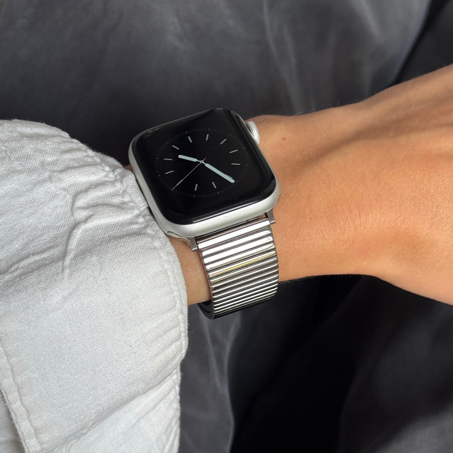 Black Stainless Steel Apple Watch Band: Metal Loop Bracelet - Etsy