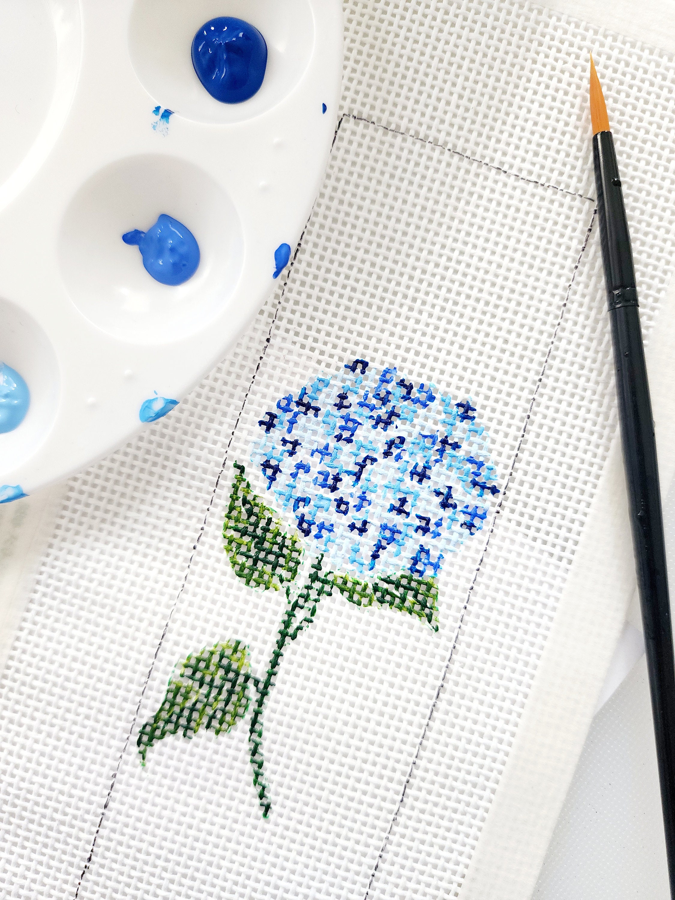 Hand-painted Needlepoint Canvas: Hydrangea Collection 4in Coaster/round ...