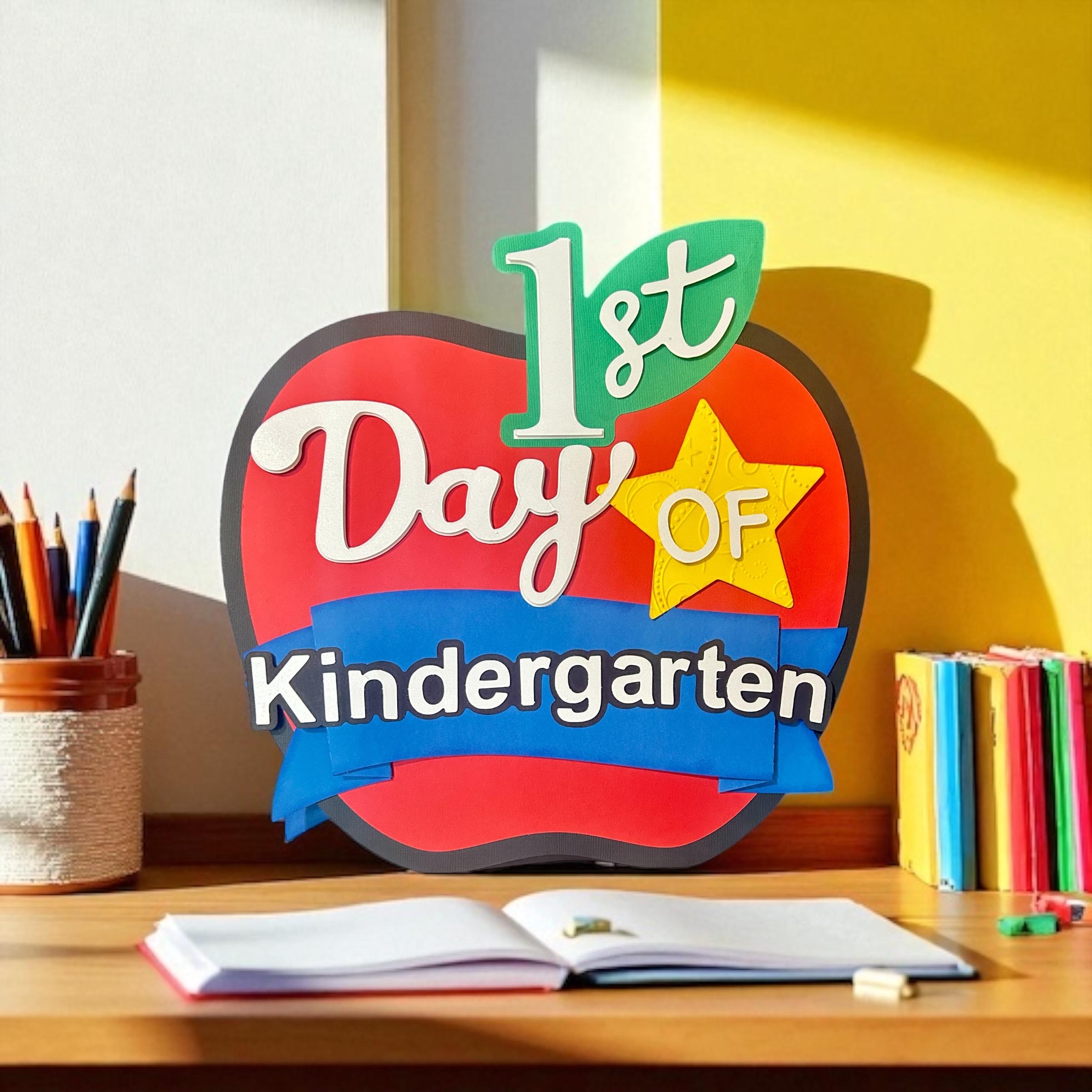 First Day of School Photo Prop: Customizable Apple Sign - Etsy