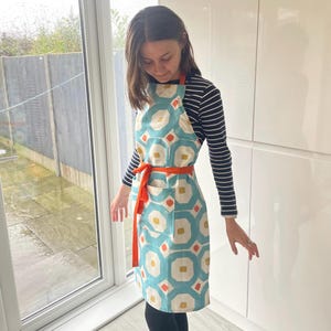Easy Adjustable Apron Sewing Pattern: Beginner Friendly (downloadable ...