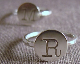 Letter r ring | Etsy