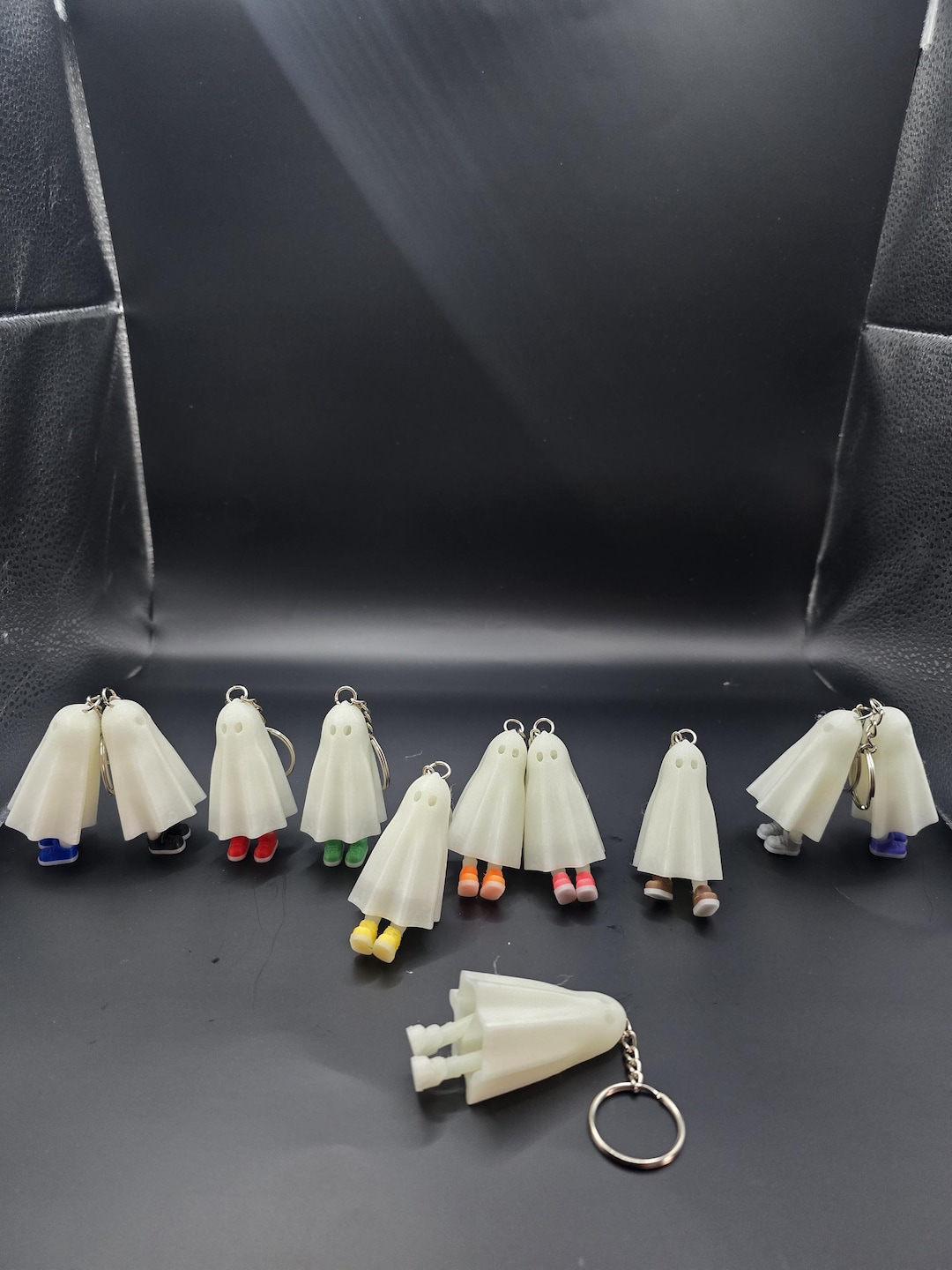 3D Printed Glow-in-the-dark Ghost Keychain, Articulated Legs - Etsy