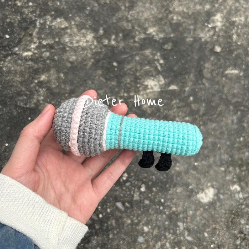 Crochet Fluffy Miccrophone, Handmade Mini Mic Keychain, Unique Gift for ...